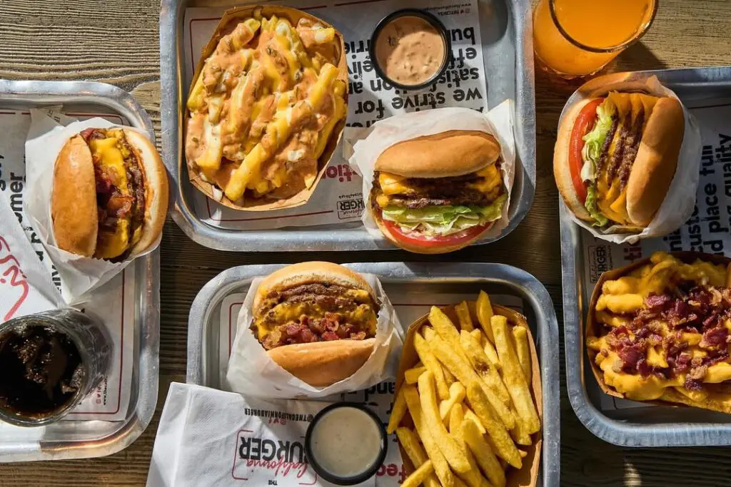 Burgers in Riyadh: 11 spots you have to try today locations, opening ...