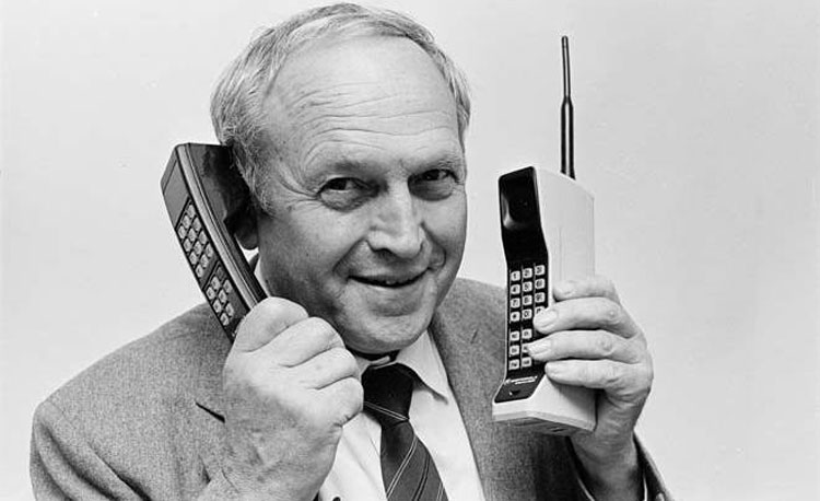 #TBT To The Genius Early Generation Mobile Phone - Destination KSA