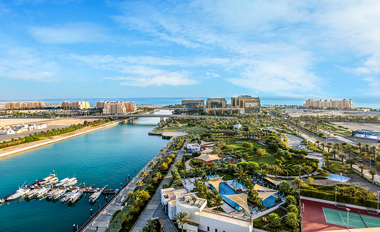 Experience World-class Golf & Exciting Entertainment Offerings at this ...